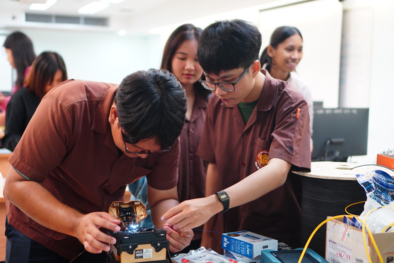 Fiber Optic Fusion Spice & OTDR – ITTHIPHON SUKTERM